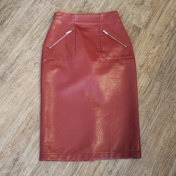 Zara | Skirts | Zara Reddish Brownish Vegan Leather Pencil Skirt Size Large With Pcokets | Poshmark